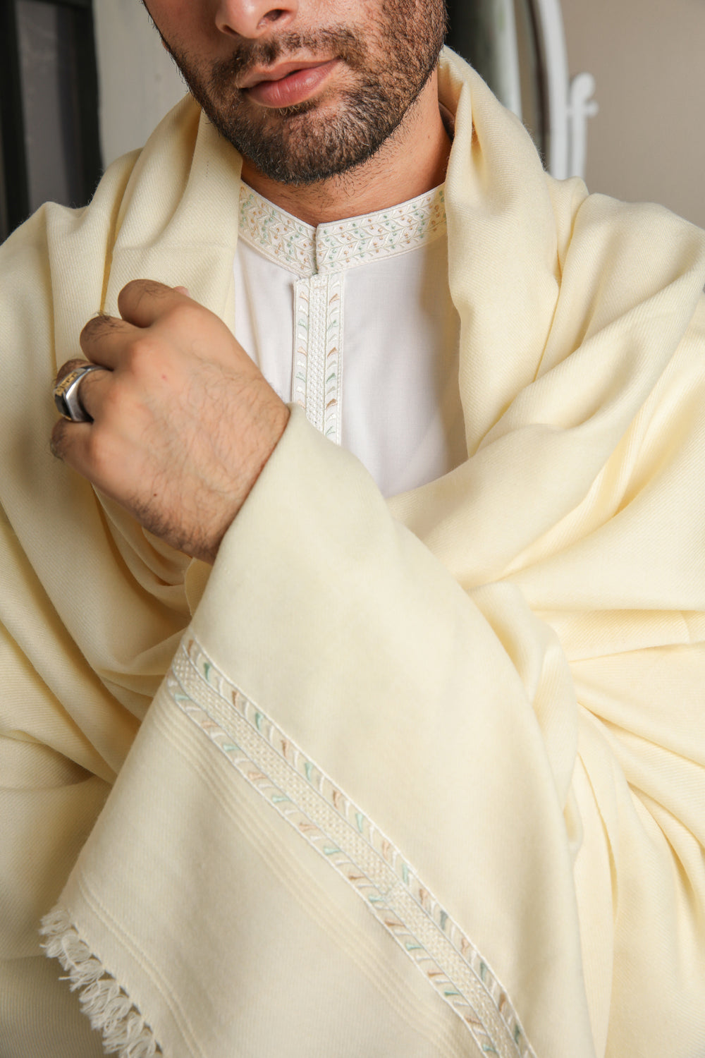 Bosky Wool Shawl with Off White Kameez Shalwar for Men